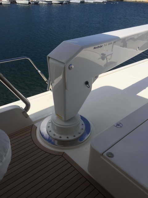 TenderLift 2 with Telescopic Boom and Rotation | 1500 lbs | 680 kg ...